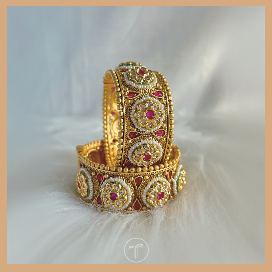 The Vanya Kada Bangles – Tiyaa’s Store